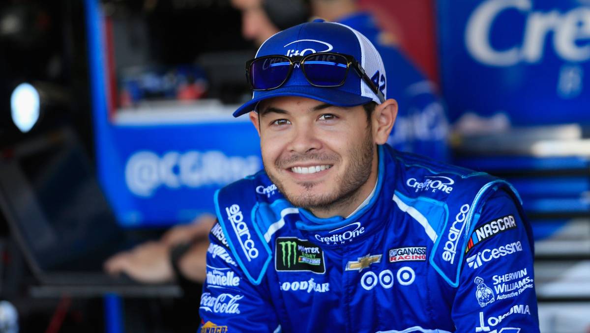 Kyle Larson Enters 2024 500 with McLaren – The Pit Window by Mike Silver
